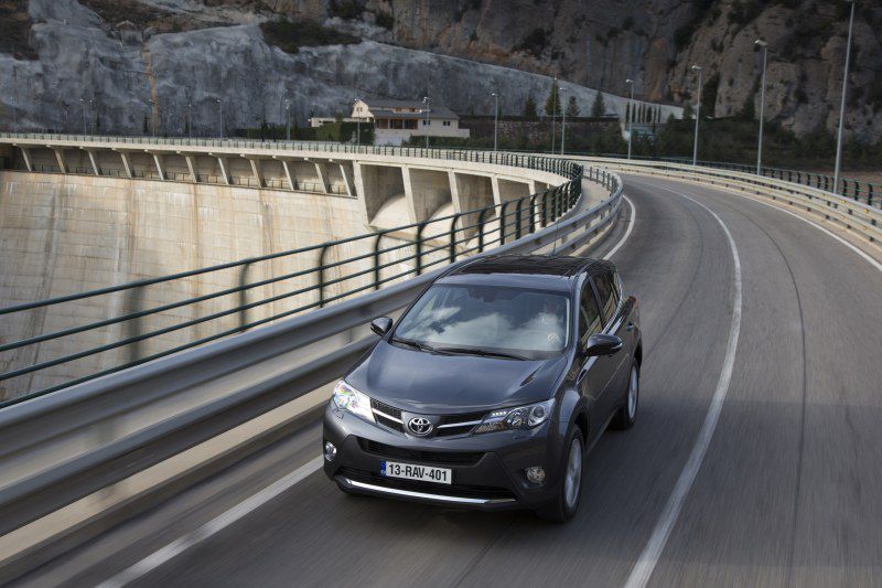 Toyota RAV4 IV 2.0 Valvematic (151 Hp) 4WD Multidrive S